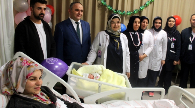 YILIN İLK BEBEĞİ 'YÜSRA' OLDU - Sağlık - kayseriviphaber.com YILIN İLK BEBEĞİ 'YÜSRA' OLDU - Sağlık - kayseriviphaber.com
