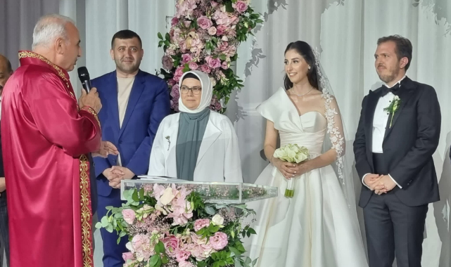 ERTEKİN AİLESİNİN MUTLU GÜNÜ - Genel - kayseriviphaber.com